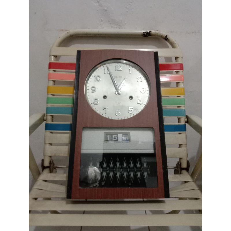 Jual Jam Antik Jam Jadul Lawas Jam Dinding Seiko Lobang 2 Jam Kuno Jam ...