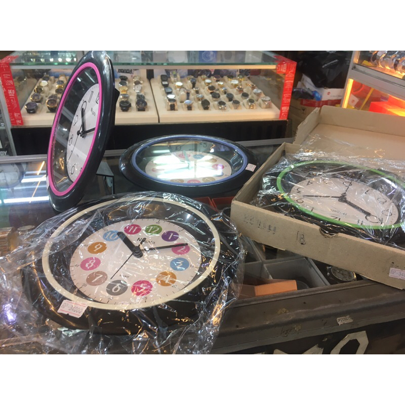 Jual jam dinding nigata kecil bisa berdiri di meja warna random ...