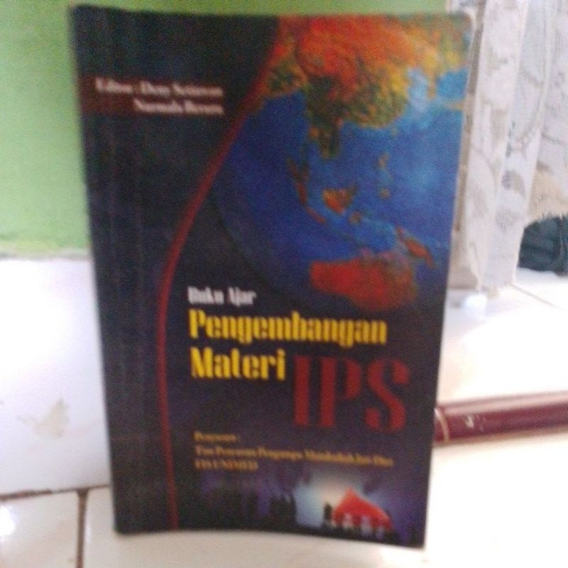 Jual buku ajar pengembangan materi IPS | Shopee Indonesia