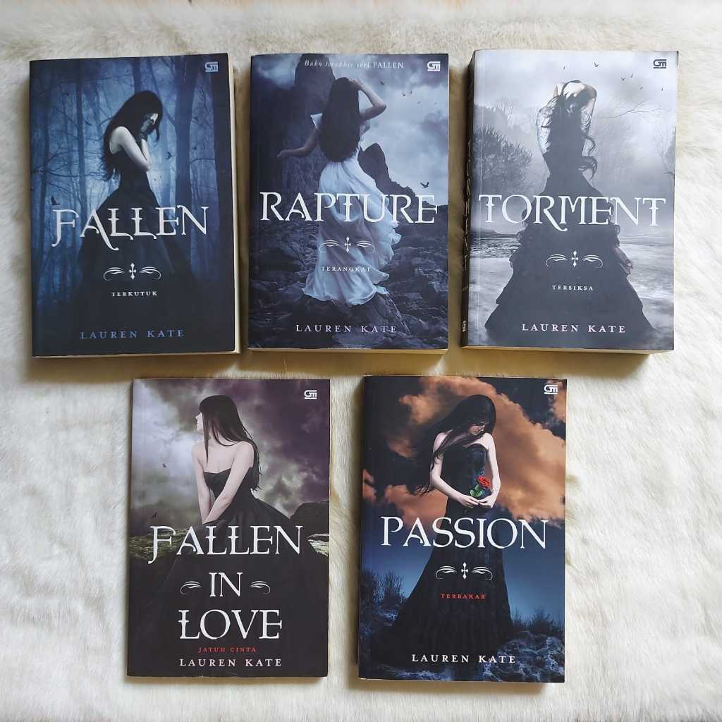 Jual Novel Serial Fallen Lauren Kate - Preloved | Shopee Indonesia