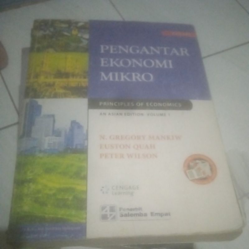 Jual pengantar ekonomi mikro edisi asia principles of economics an asian edition volume 1 n ...