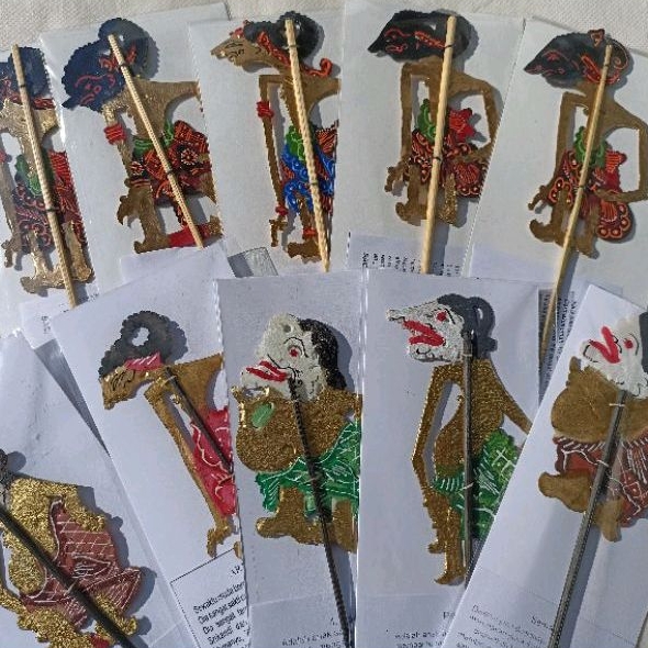 Jual Mainan Wayang/Wayang Kulit Mini/Miniatur Wayang Kulit Asli ...