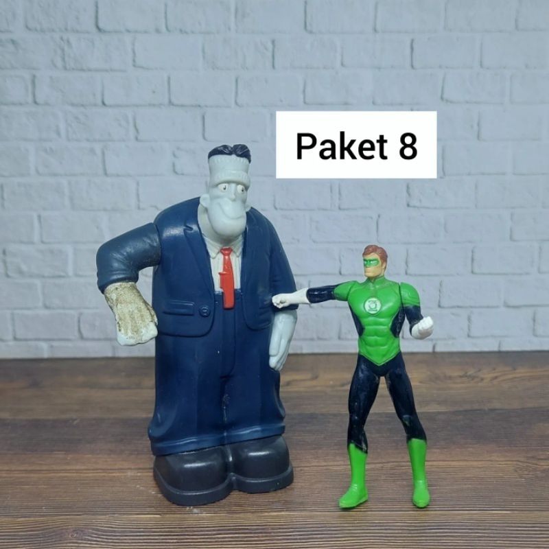 Jual Mainan seken figure mcd happy meal set 2pcs 10k, shandy spongebob ...