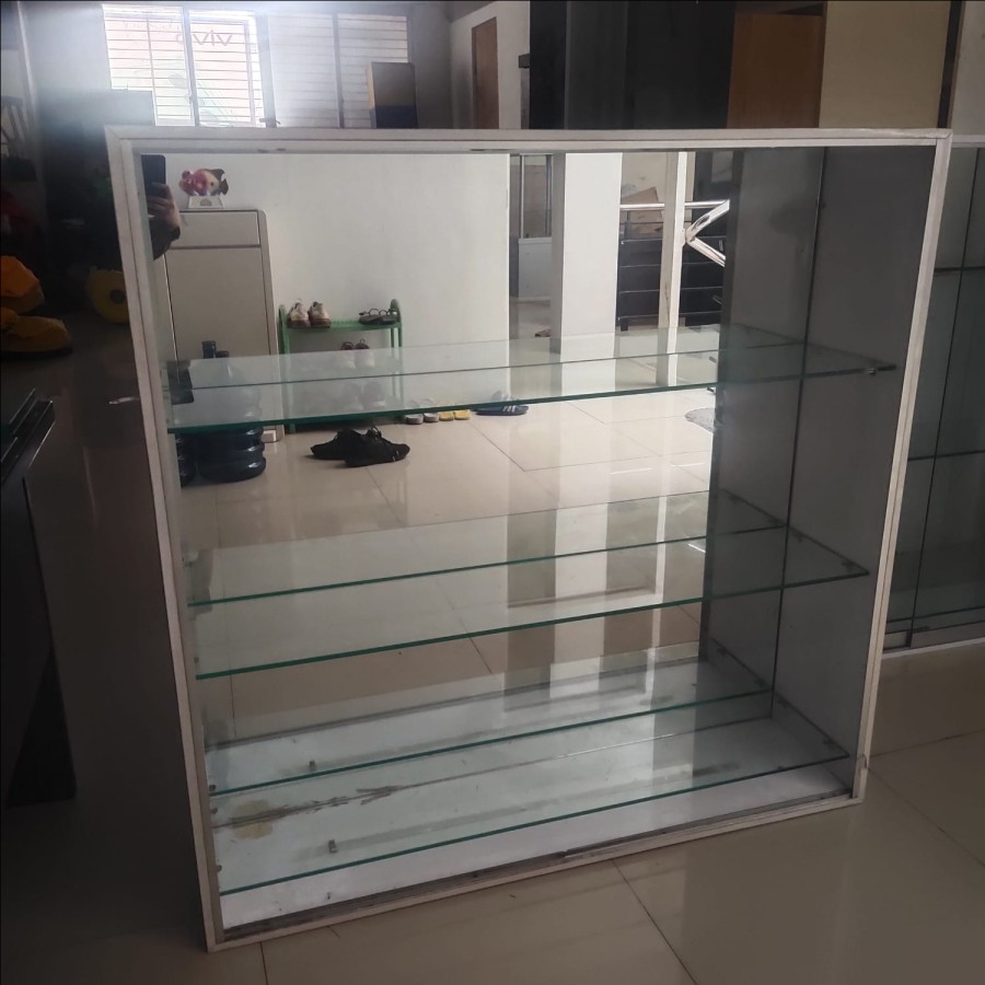 Jual ETALASE LEMARI KACA RAK 3SUSUN DISPLAY WARUNG CEMILAN SNACK SECOND ...