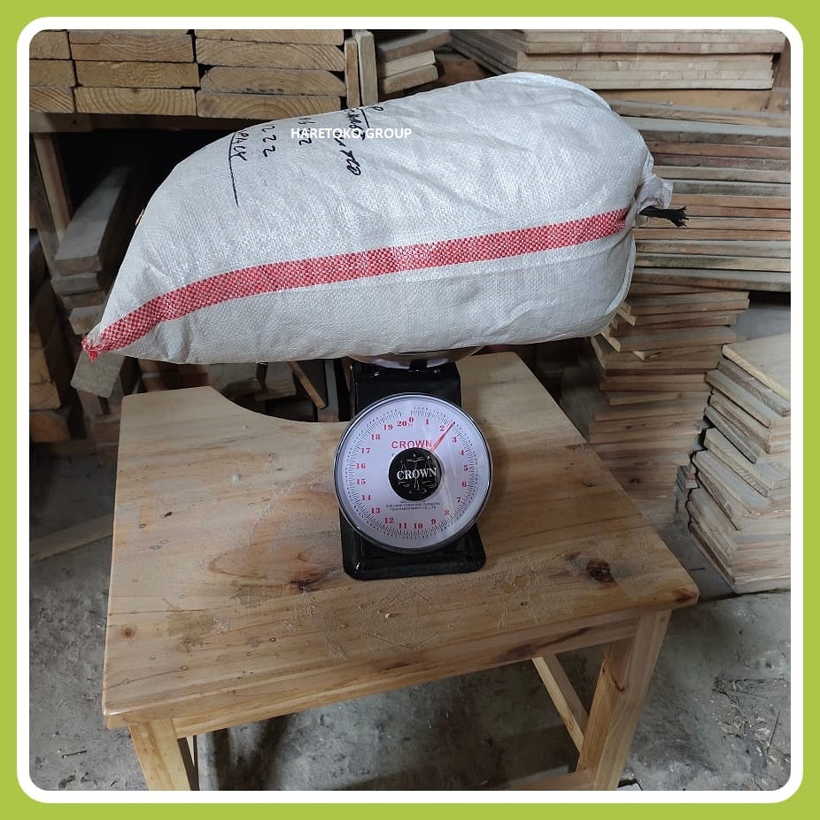 Jual SERBUK KAYU 1 BUNGKUS, SERBUK DALAM KEMASAN KARUNG 25 kg | Shopee ...
