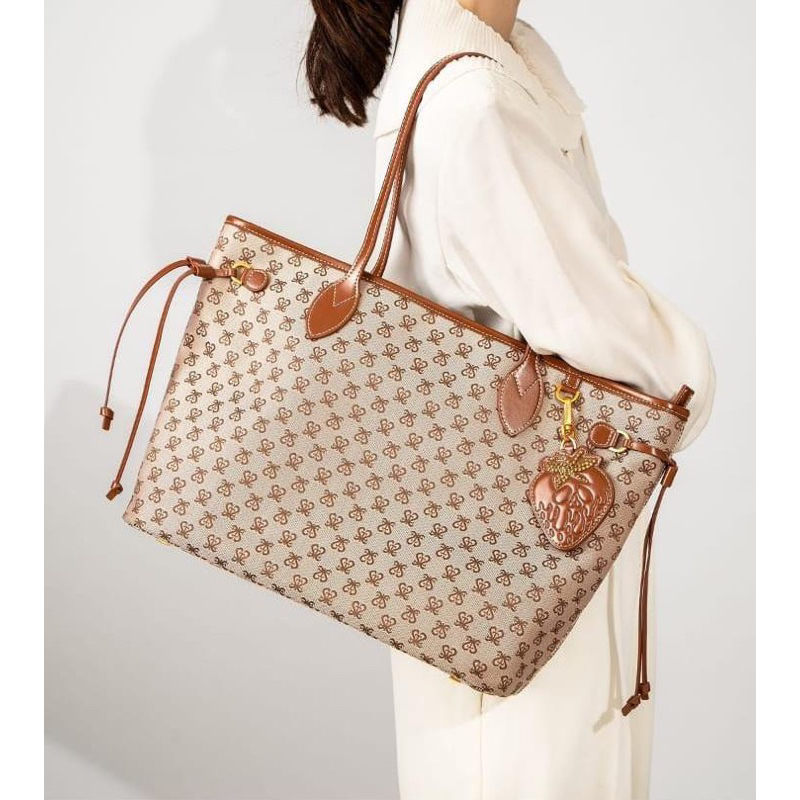 Jual STACCATO BAG SIGNATURE LARGE | Shopee Indonesia