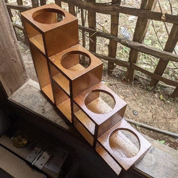 Jual Tempat Botol Minuman Model Tingkat Kayu Minimalis Kerajinan ...