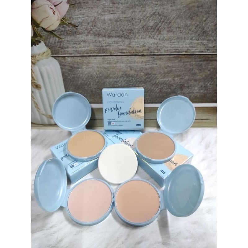 Jual Refill Wardah Lightening SPF 15 Bedak Padat (12gram) | Shopee ...