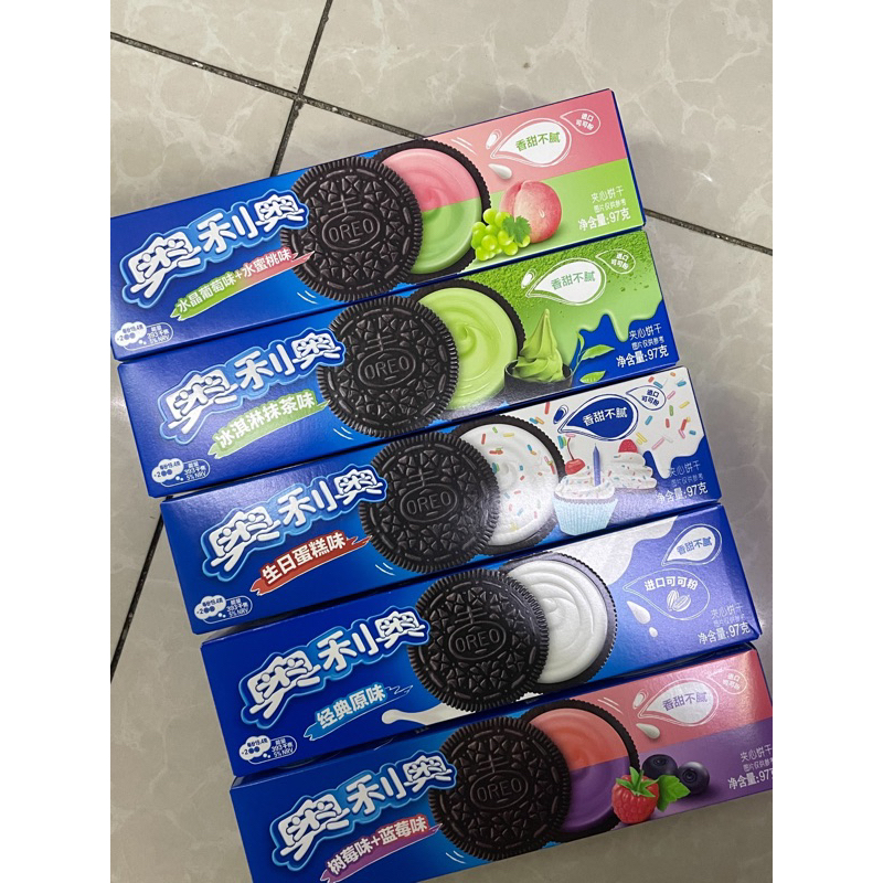 Jual OREO DUA RASA TWO FLAVOUR OREO IMPORT Matcha Grapes Blueberry ...