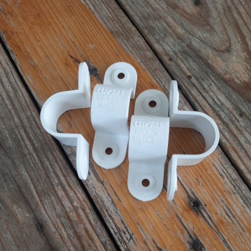 Jual Klem pipa listrik 5/8 clipsal klip pipa conduit 20mm | Shopee ...