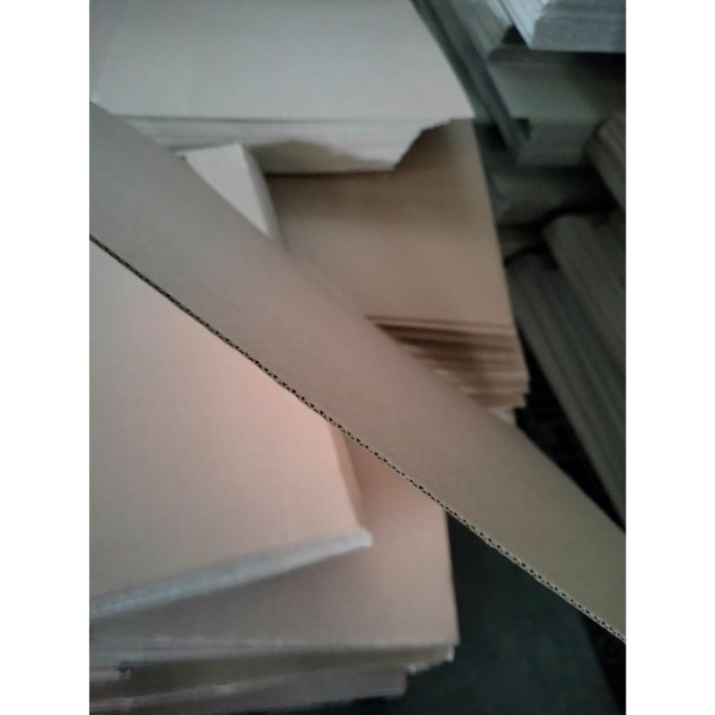 Jual KARDUS E-FLUTE LEMBARAN KARTON SHEET 55x55 | Shopee Indonesia