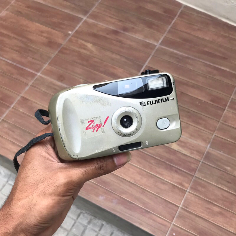 Jual KAMERA ANALOG POCKET FUJIFILM ZIPP MANUAL KAMERA JADUL ROLLFILM 35mm | Shopee Indonesia