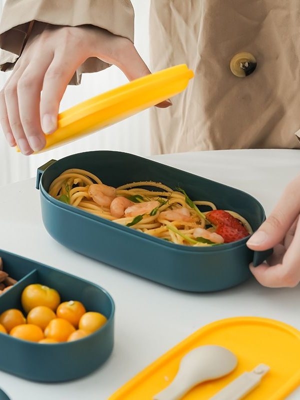 Jual Kotak Makan Bento 2 Tingkat Lunch Box 850ml Model Hot Dog + Sendok | Shopee Indonesia