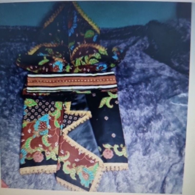 Jual Slembong seni merah bunga batik Songket seni silat kain songket ...