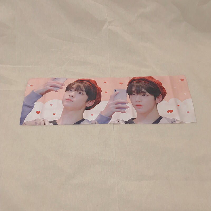 Jual slogan only banner cheering kit txt soobin | Shopee Indonesia