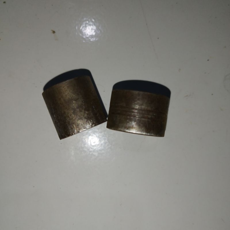 Jual Bosh roda belakang Yamaha force one ZR original second copotan ...