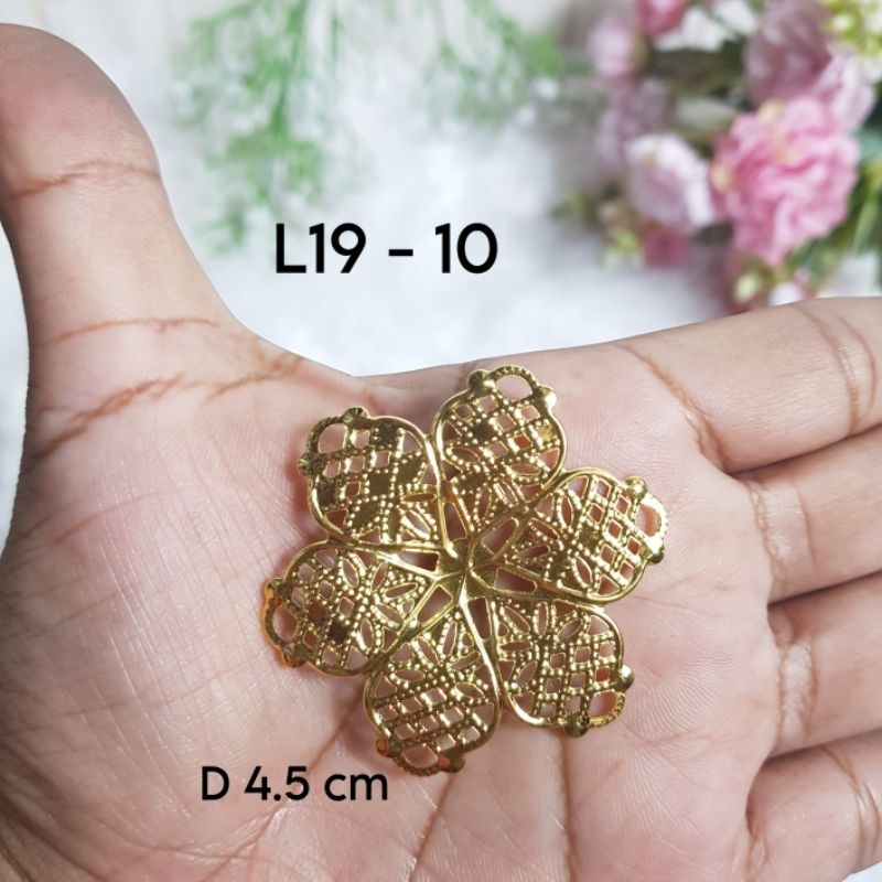 Jual PLAT ORNAMEN BESI UKIR LEMPENGAN HIAS SESERAHAN MAHAR Seri bunga 1 ...