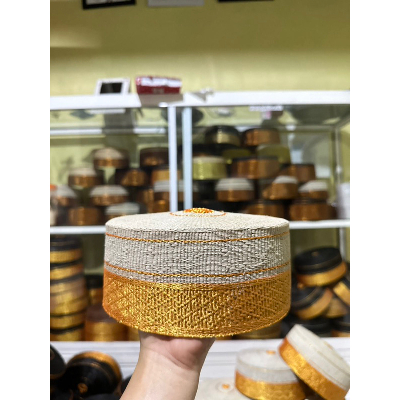 Jual SONGKOK RECCA BENANG PUTIH KHAS BUGIS BONE (serat standar ...