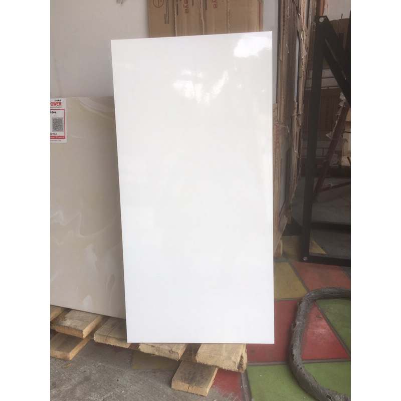 Jual keramik 30x60 dinding putih kilap glossy super white cutting ...