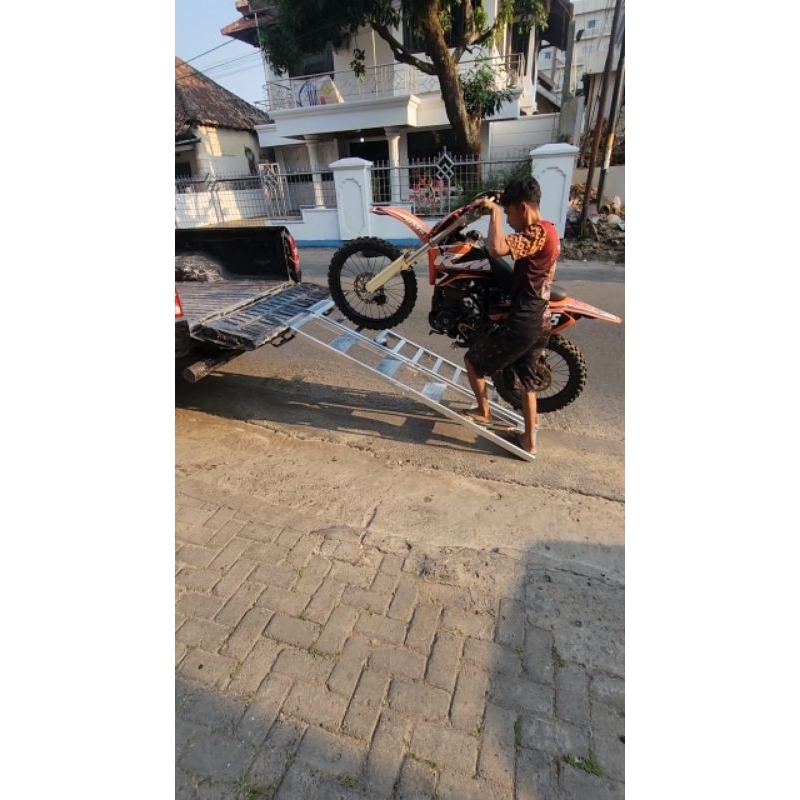 Jual Dirtbike Loading Ramp / tangga Motor ARES, Alumunium lipat 4 ...