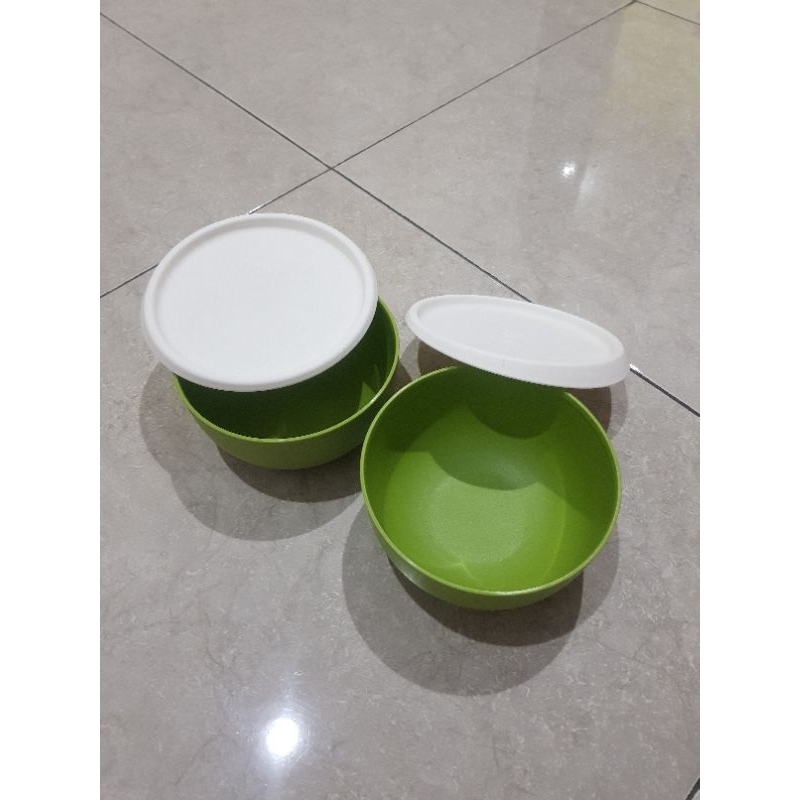Jual Tupperware Original Preloved Radish Bowl /mangkuk bertutup 550ml ...
