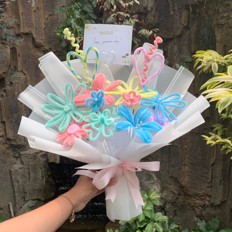 Jual bouquetflowlaa/size big/buket kawat bulu/buket wisuda | Shopee ...