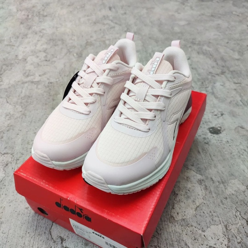 Jual Sepatu Running Diadora Faruga "Pink" | Shopee Indonesia