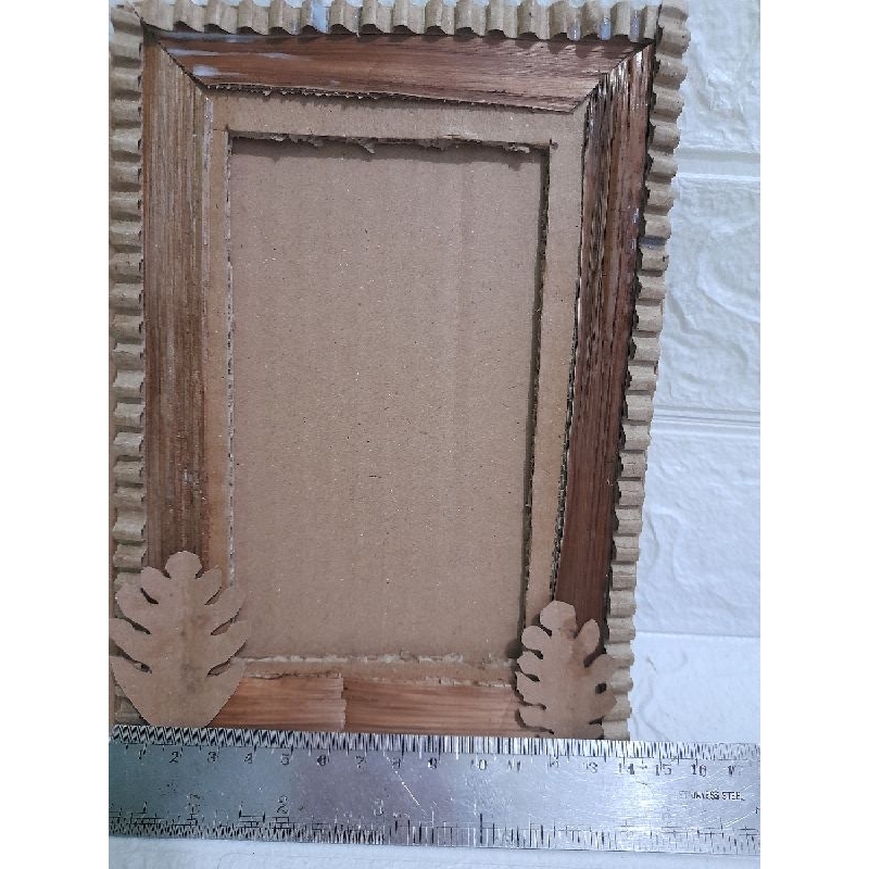 Jual figura kardus/bingkai pelepah pisang/kerajinan tangan/ bingkai ...