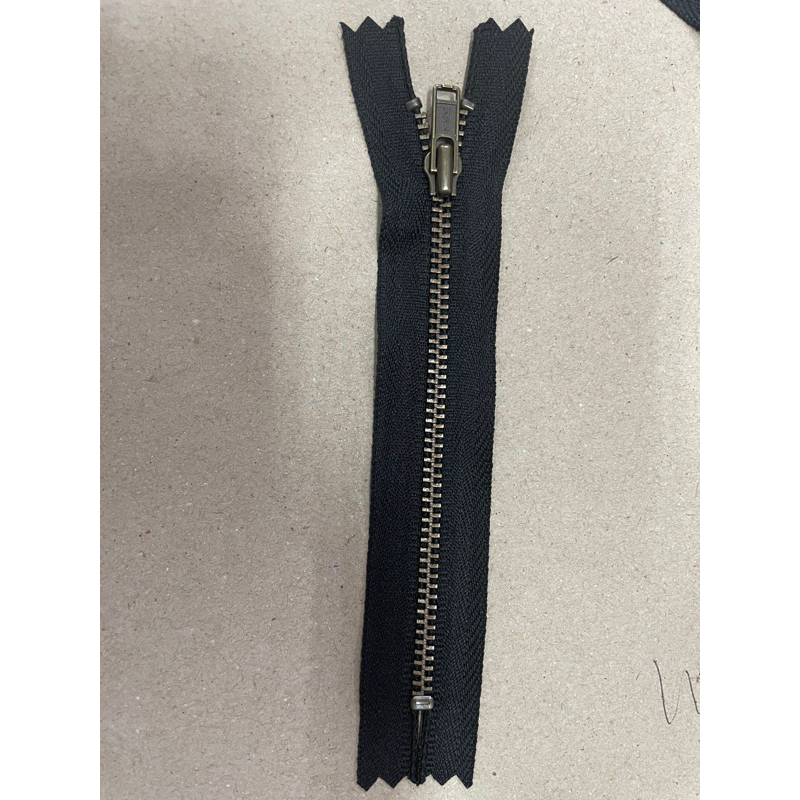 Jual Zipper Sleting YKK MGKBC36 @12pcs | Shopee Indonesia