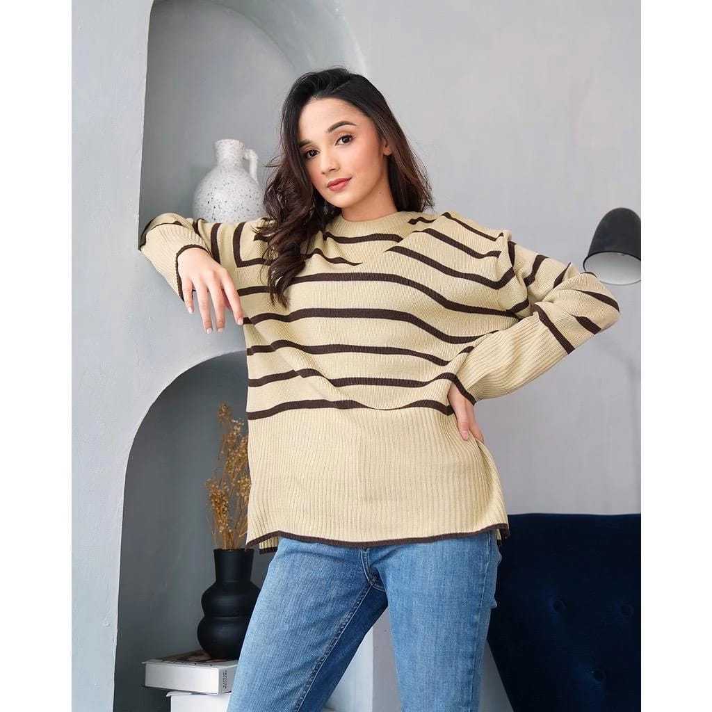 Jual HARU KNIT TOPS SWEATER RAJUT WANITA OVERSIZE - ATASAN RAJUT WANITA TOPS | Shopee Indonesia