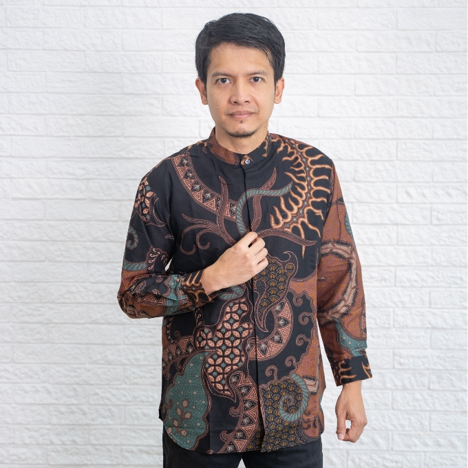 Jual TWO-D Baju Batik Kemeja Pria Lengan Panjang Kerah Shanghai Koswara | Shopee Indonesia