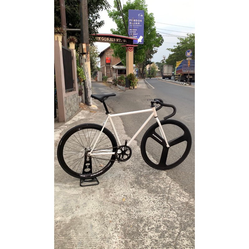 Jual Paket Rakitan Sepeda Fixie Classic 700c Edisi Jayjo | Shopee Indonesia