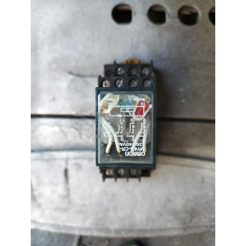 Jual RELAY OMRON MY4N-CR-J 220/240VAC 14 KAKI+SOKET | Shopee Indonesia