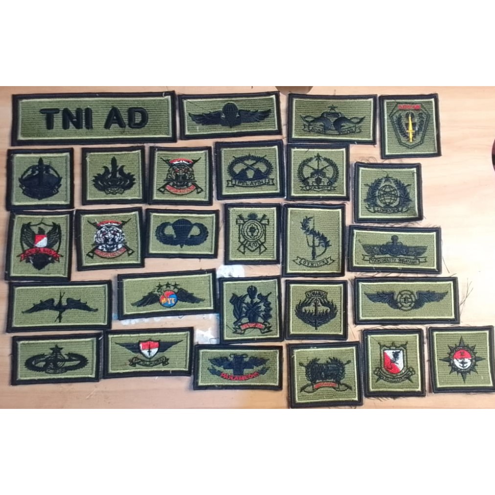 Jual atribut papan nama bordir TNI ad terbaru kasad 2022/matra darat | Shopee Indonesia