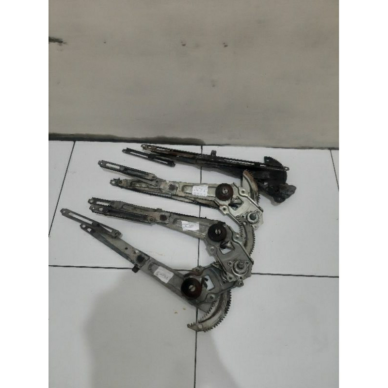 Jual regulator kaca engkolan kaca toyota crown deluxe | Shopee Indonesia