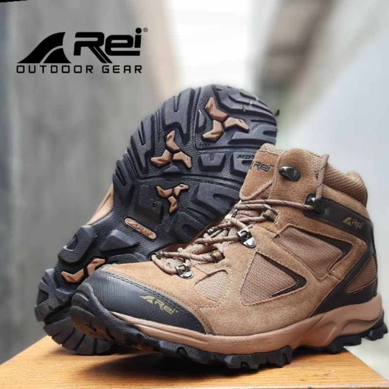 Jual Sepatu Outdoor rei original black smith Sepatu Gunung arei black ...