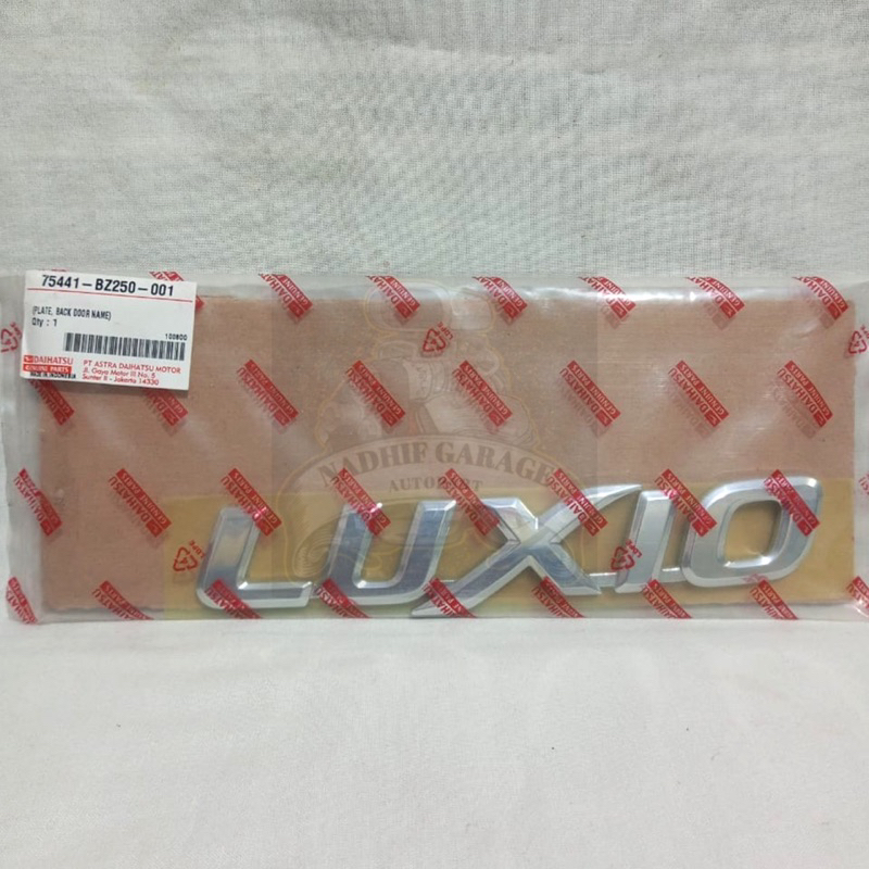 Jual Emblem Logo Sticker Tulisan LUXIO original Daihatsu | Shopee Indonesia