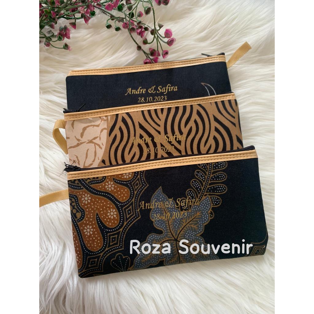 Jual Isi100 Pcs SABLON NAMA Souvenir pernikahan dompet batik 19x11 cm dan 16Cm | Shopee Indonesia