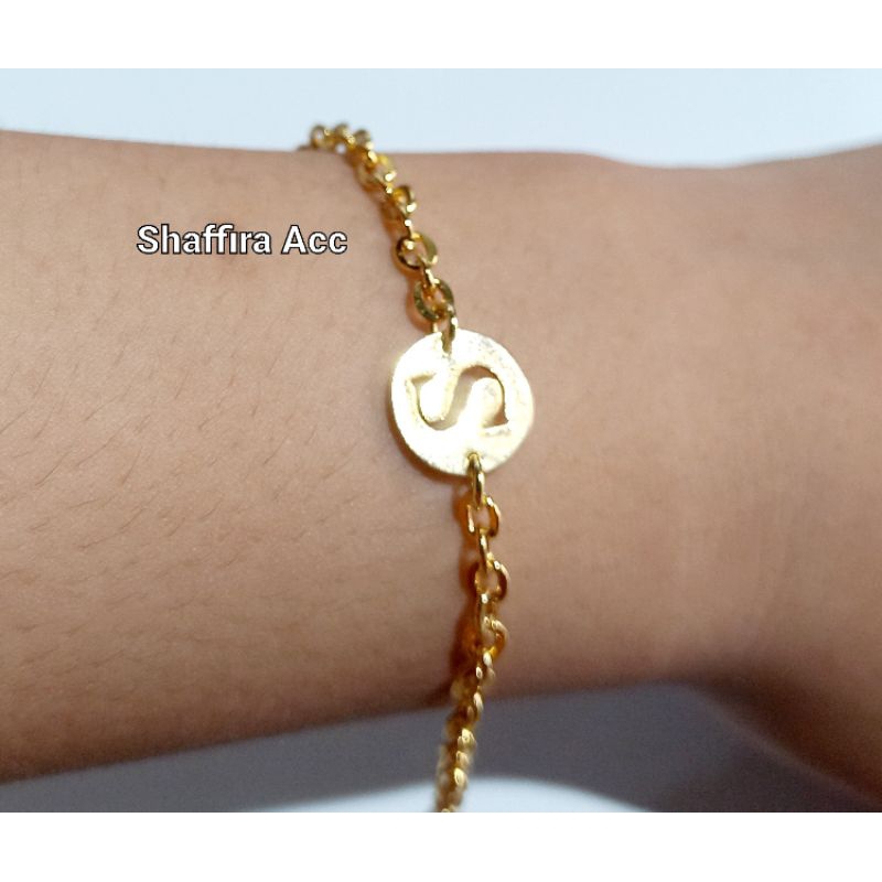 Jual GELANG RANTAI LAPIS EMAS INISIAL/ CUSTOM HURUF / ELEGAN / KADO ...