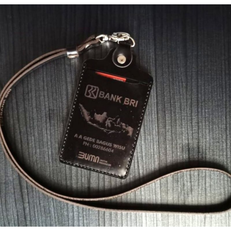 Jual dompet id card kulit asli / name tag kulit hitam custom nama dan ...
