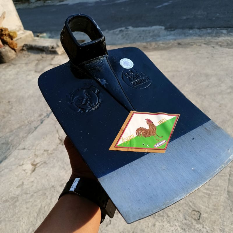 Jual Cangkul Keprek Baja Aslil Pacul Gulma Cap Buaya Anti Lengket Best ...