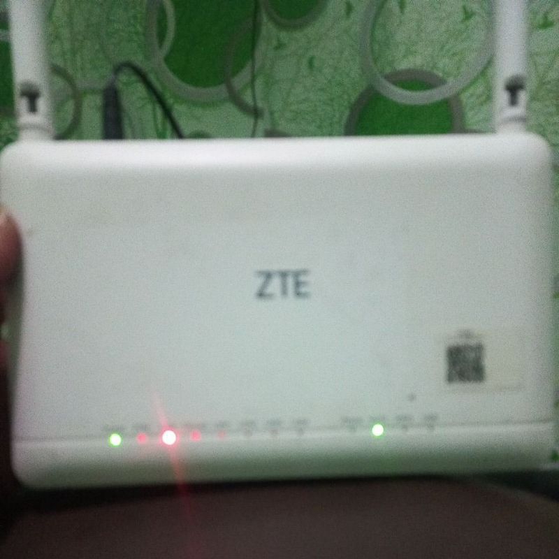 Jual ZTE F670L DUAL BAND 5G PORT BIRU PLUS ADAPTOR | Shopee Indonesia