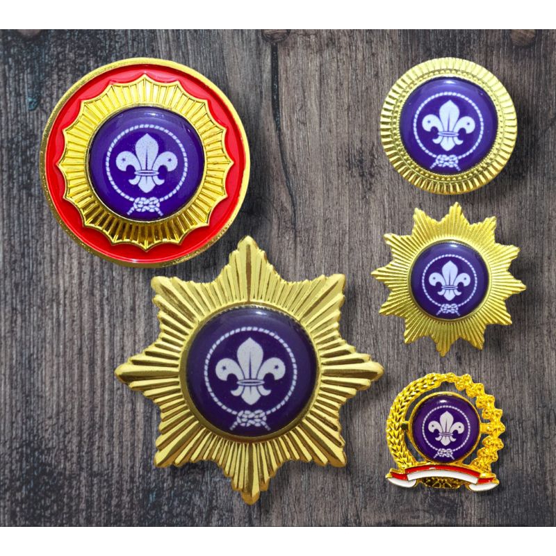 Jual lencana pin scout - pin wosm pramuka kuningan - pin scout pramuka | Shopee Indonesia