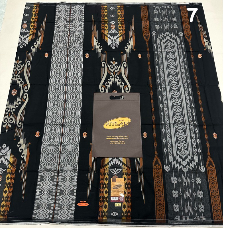 Jual Sarung Atlas Super Premium Bronze Sarung Atlas Hitam Songket | Shopee Indonesia