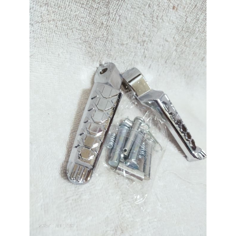 Jual footstep belakang chrome vario 150 vario 160 injakan kaki belakang ...