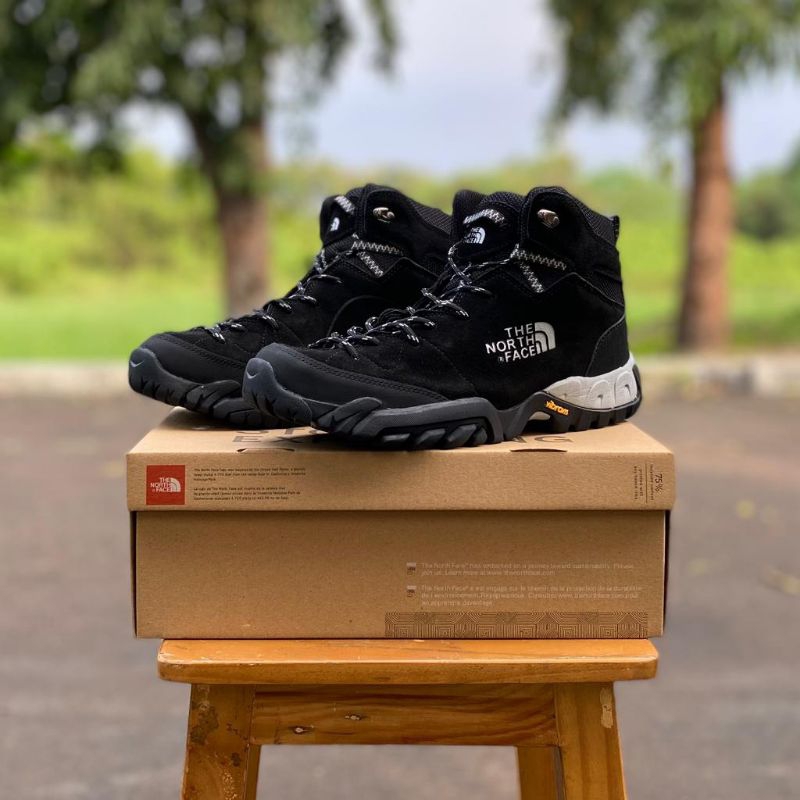 Jual sepatu gunung waterproof sepatu Arei original sepatu gunung ...