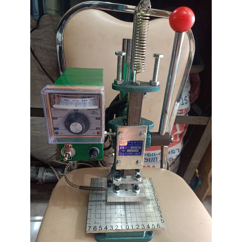 Jual Mesin emboss sepatu / tas | Shopee Indonesia