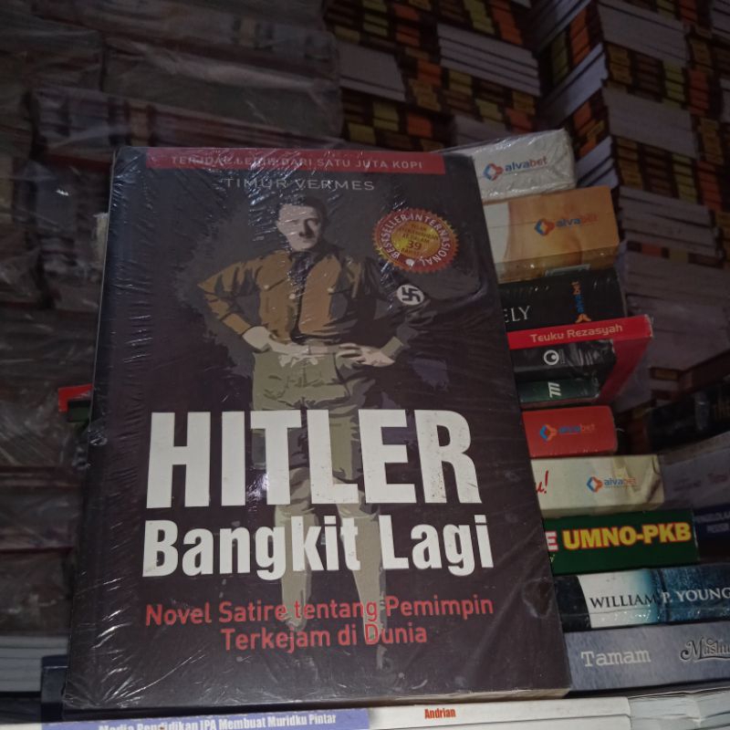 Jual Buku Hitler Bangkit Lagi | Shopee Indonesia