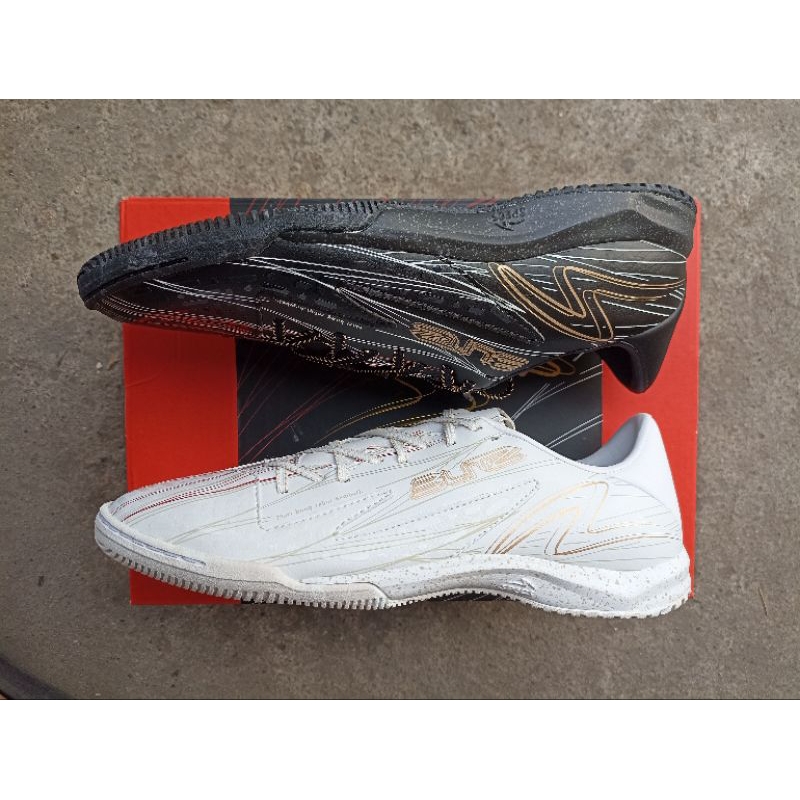 Jual SEPATU FUTSAL SPECS REACTO BLITZ 2 GA23 GARUDA ATTACK | Shopee ...