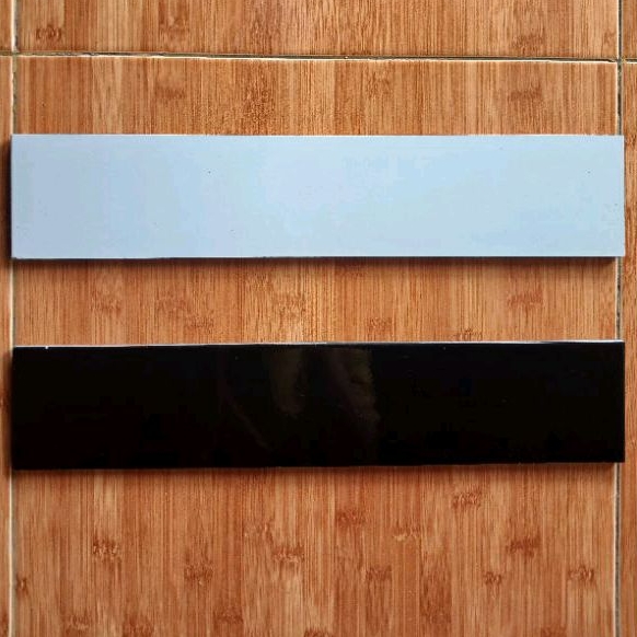Jual list keramik 10x50 lis keramik 10x50 lis dinding hitam polos list ...